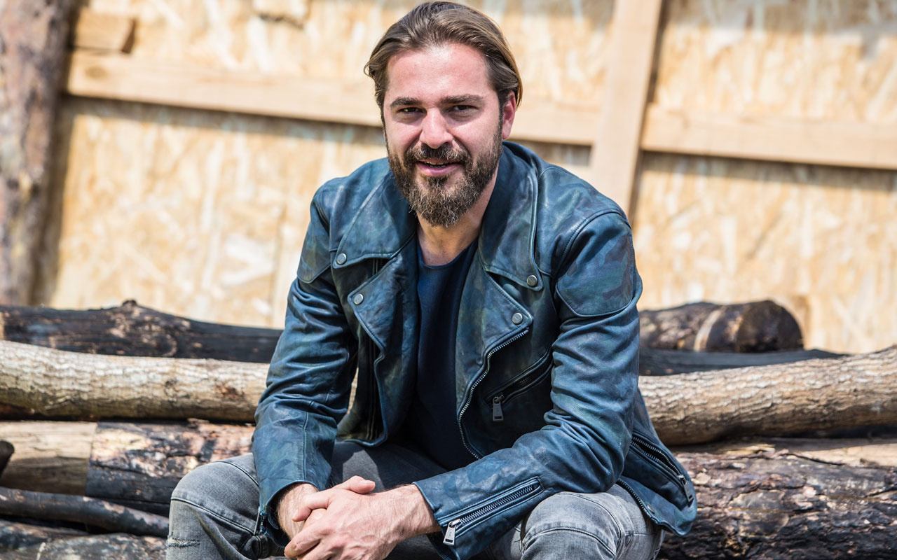 Engin Altan Düzyatan Kimdir? - Kivi Tadında