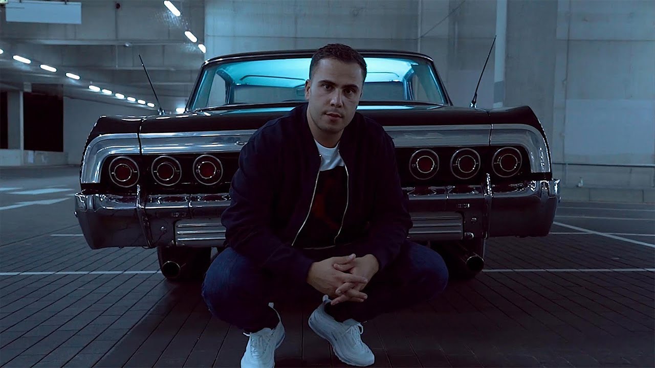 Musa Seis "Mor Minder" Şarkı Sözleri - Kivi Tadında