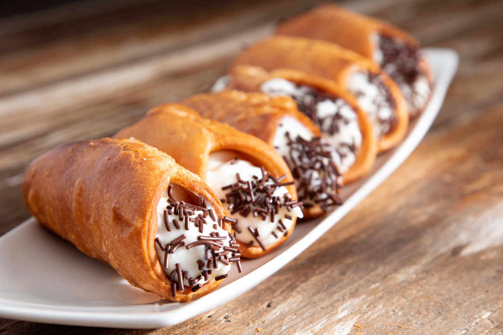 Ev Yapımı Cannoli Tarifi - Kivi Tadında