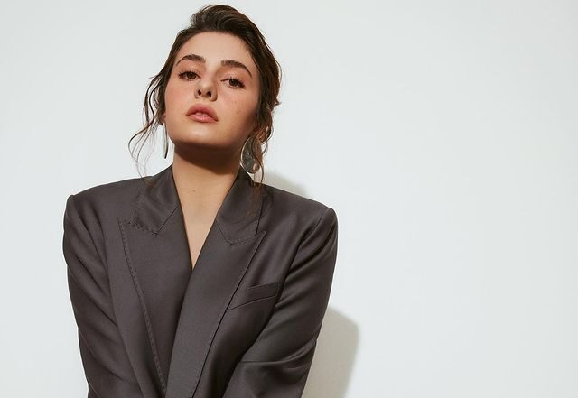 Asude Kalebek Kimdir? - Kivi Tadında